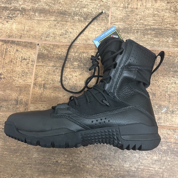 GORE-TEX | Shoes | Nike Goretex Trail Frame | Poshmark